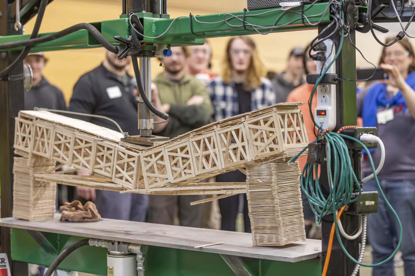 Bridge Building Competition - Vermont State University
